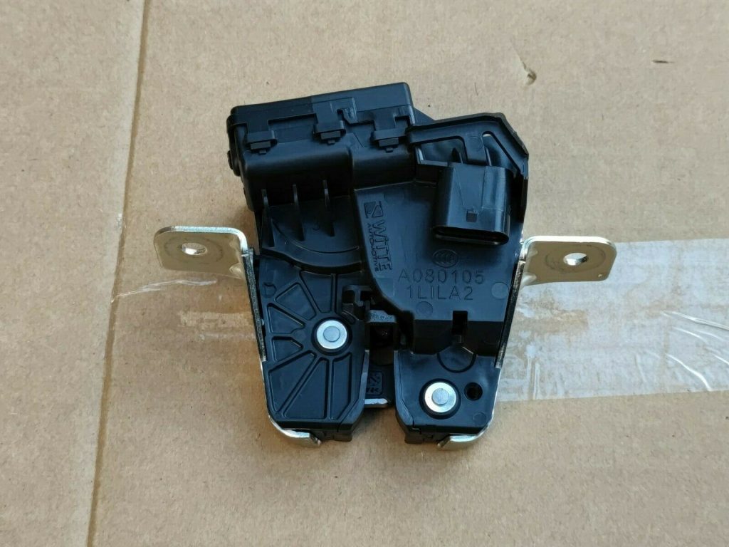 A 0997400200 MERCEDES A B CLASS W176 W246 BAGAJ KİLİDİ | Kutay Otomotiv